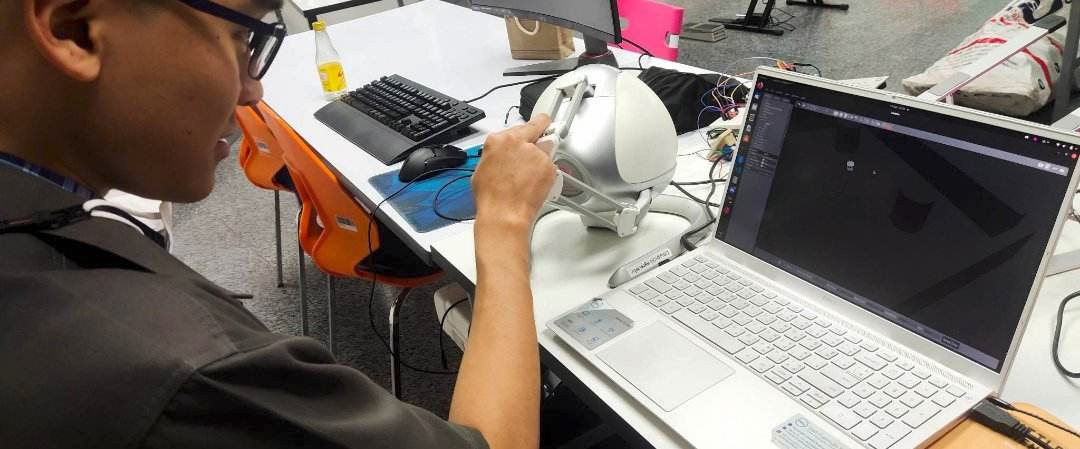 Class Project: Master-Slave Control with force-feedback with Falcon – Human-Computer Interface ...